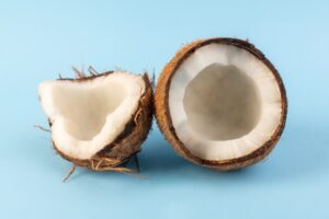 Casca de Coco: O Sustentável que se Transforma em Arte e Utilidade ...